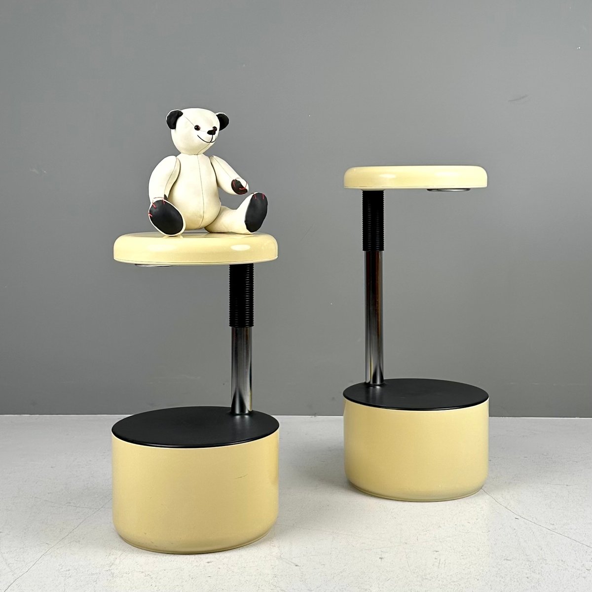 Golf Bar Stool by R.Lucci and P.Olandini for Velda, 1970s, Set of 2 for ...