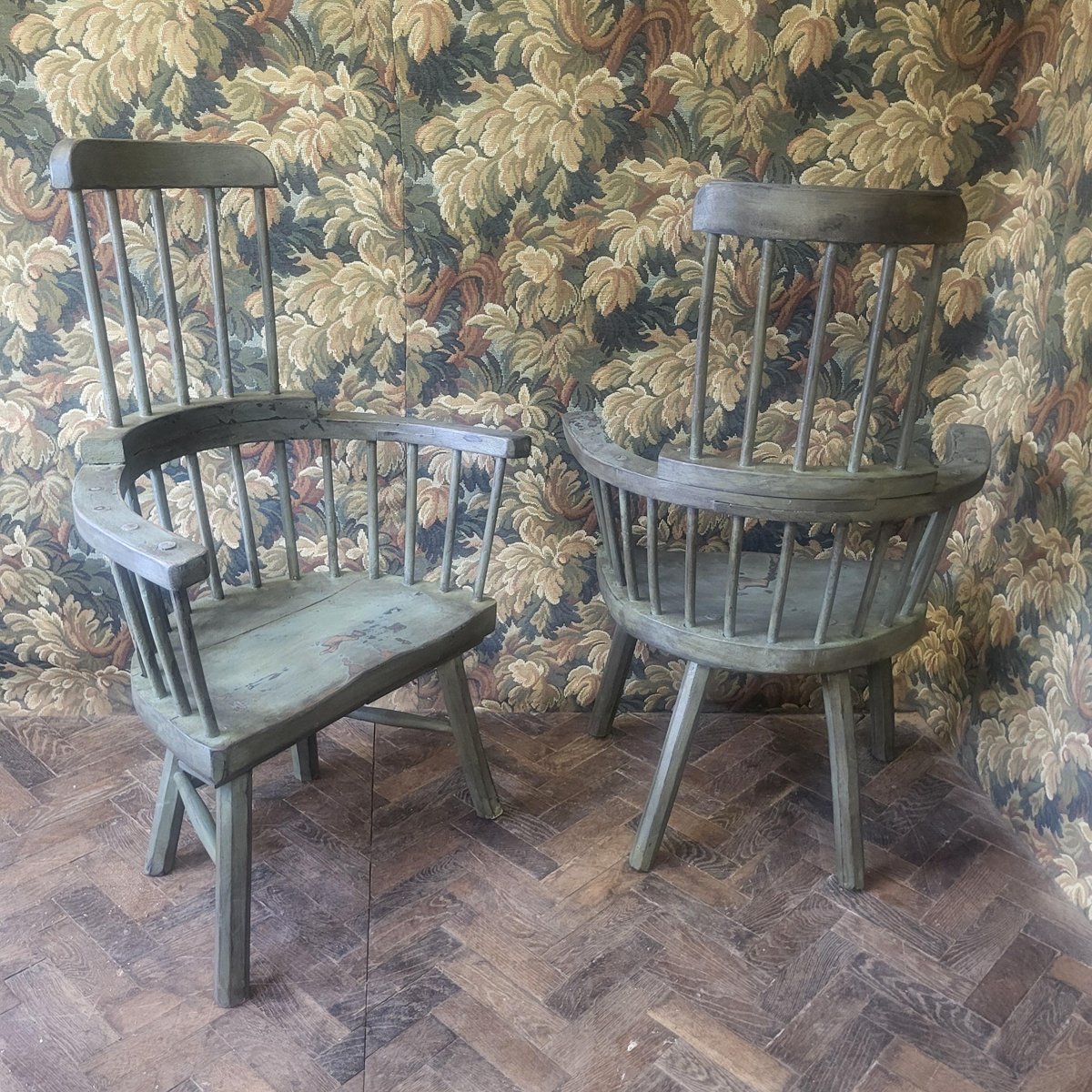 Set of Primitive Welsh Elm Comb-Back Chairs, 1900 for sale at Pamono