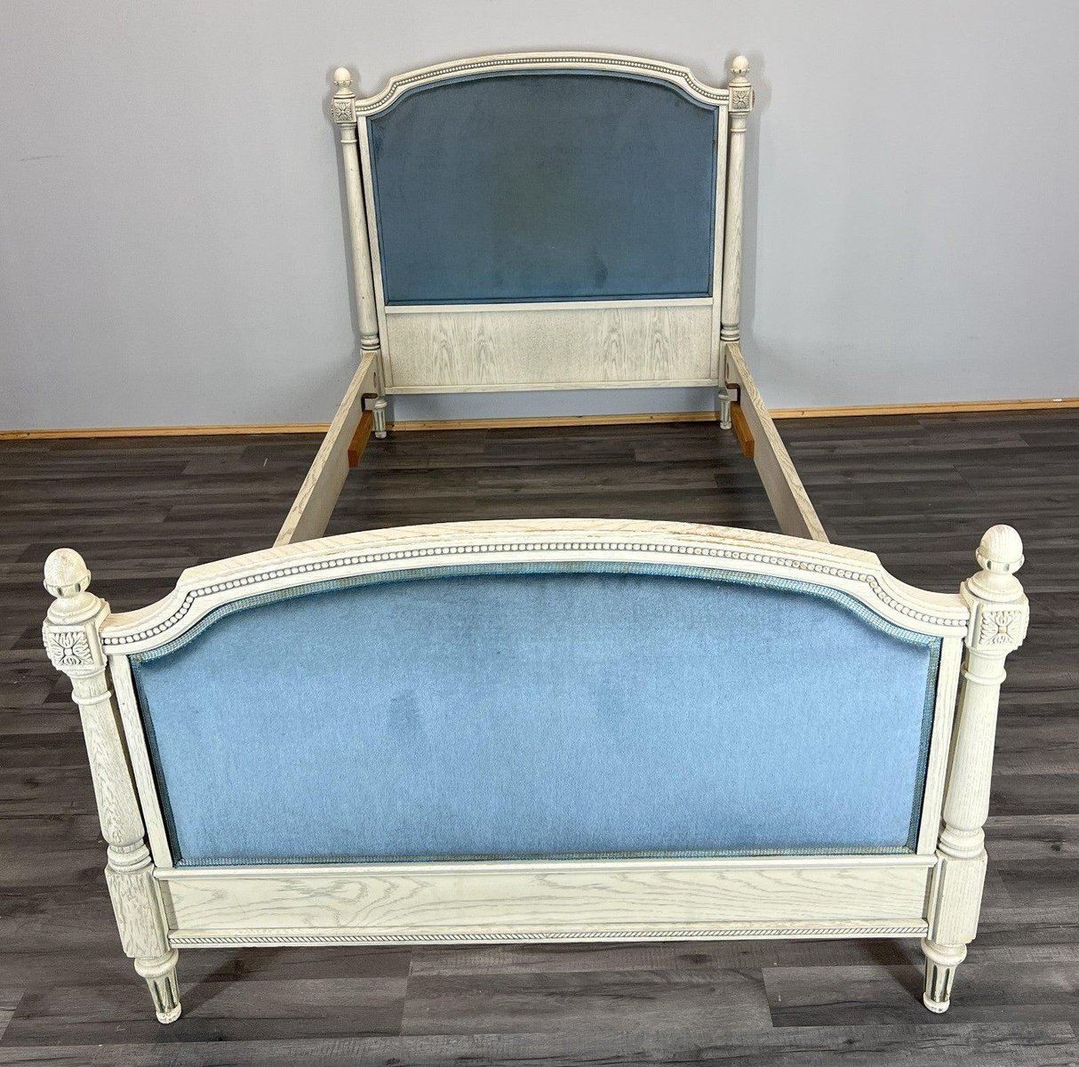 Vintage French Style Bed for sale at Pamono