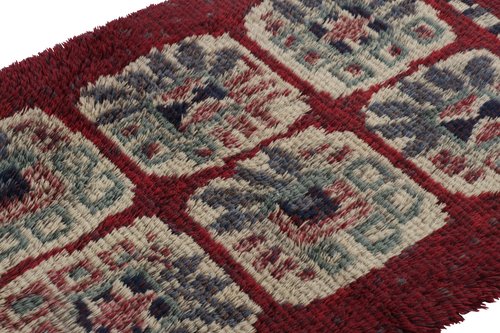 Vintage Swedish Red Rya Rug with Medallions for sale at Pamono