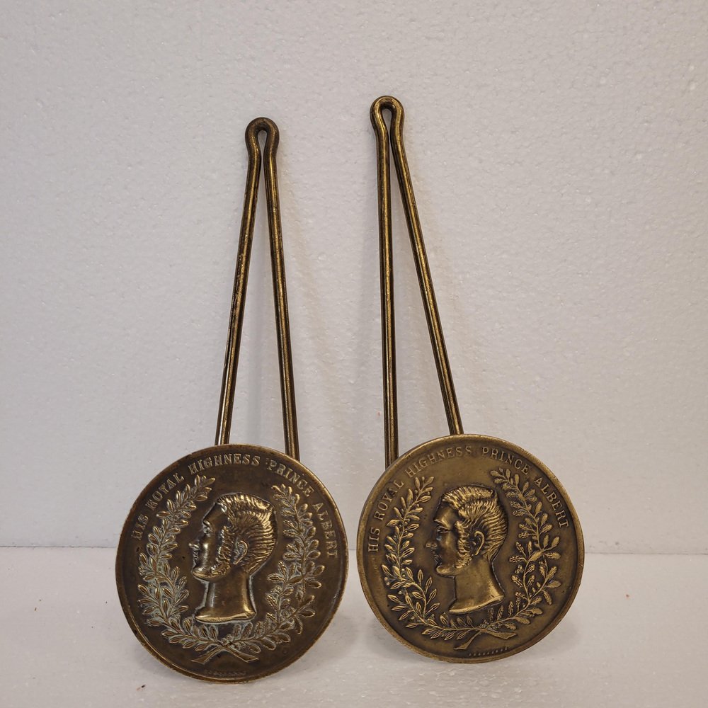 Prince Albert Coat Hooks, Set of 2 for sale at Pamono