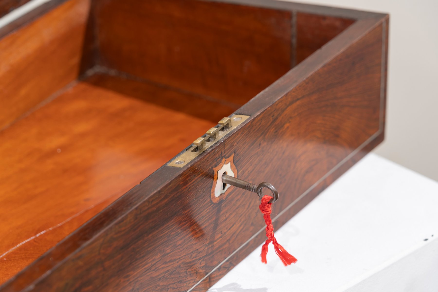 Antique English Tabletop Safe with Key, 1800s for sale at Pamono