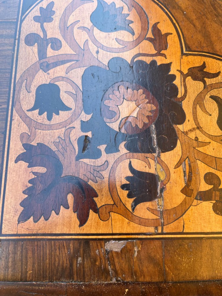 Commode William and Mary en Noyer Marqueté, 17ème Siècle en vente sur ...