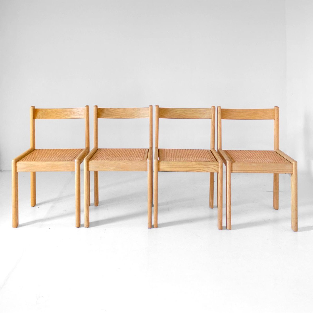 Italian Oak Dining Chairs with Vienna Straw Seats, 1970s, Set of 4 for ...