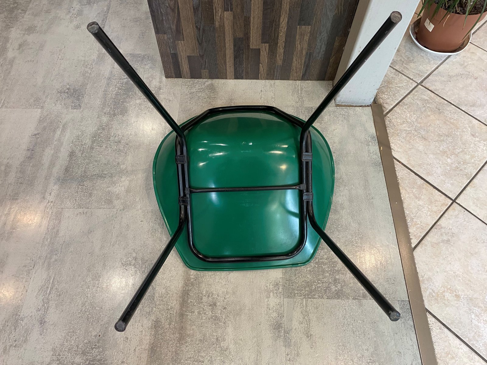 Vintage Green Shell Chair by Pierre Guariche for Meurop, 1960s for sale ...