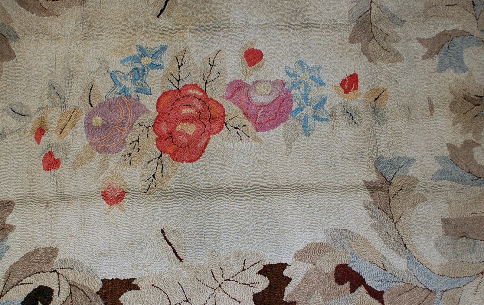 Antique Handmade American Hooked Rug, 1880s for sale at Pamono