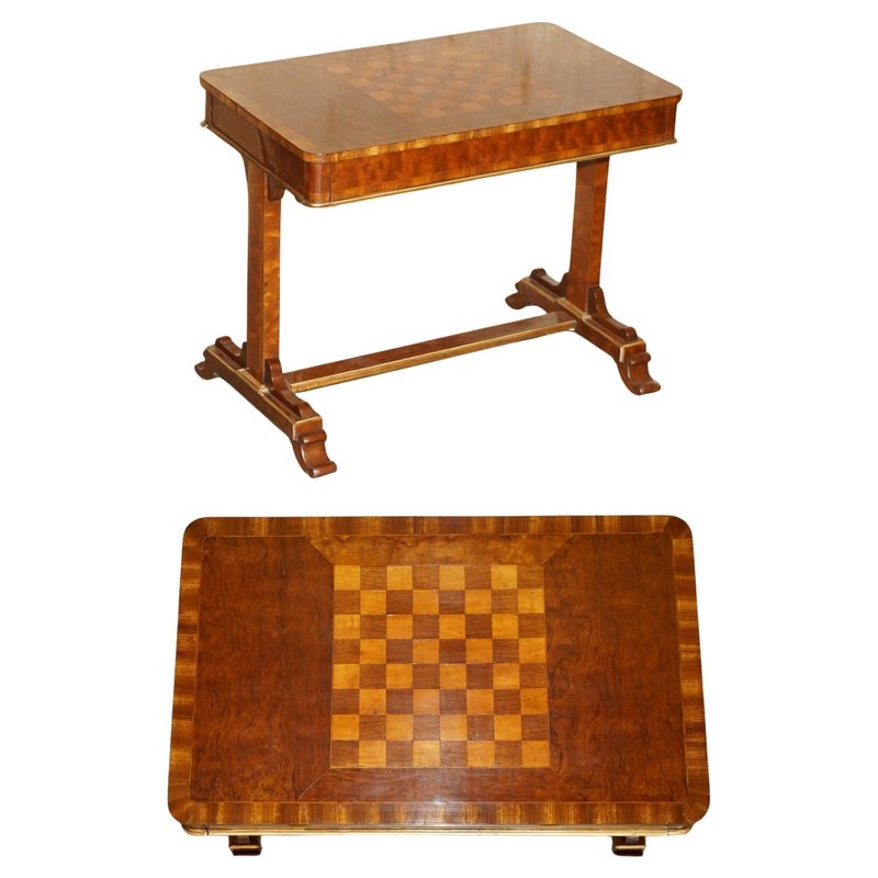 Victorian Game Table in Walnut and Hardwood for sale at Pamono