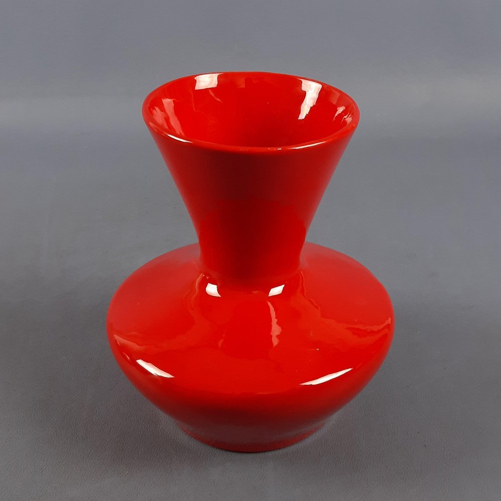 Modern Space Age Red Ceramic Vase by Pietro Arosio for Parravicini ...