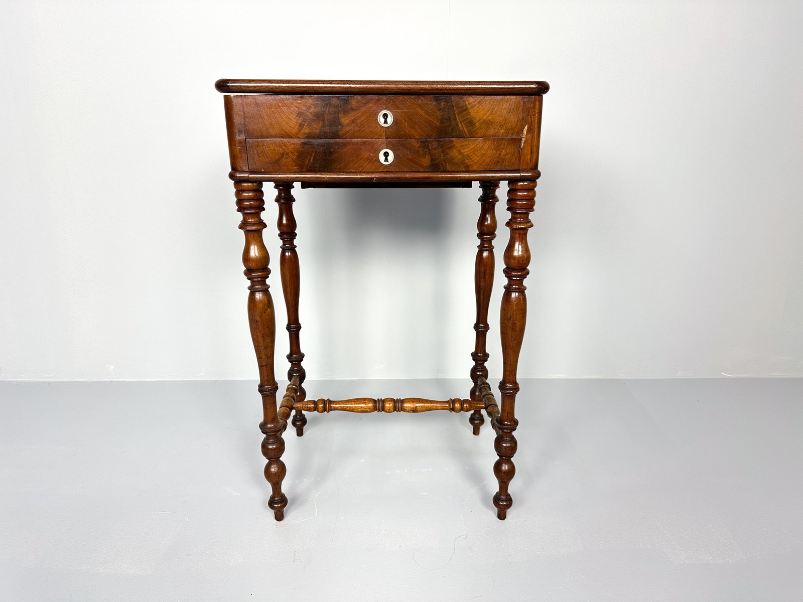 Antique Dutch Sewing Table in Mahogany, 1880s for sale at Pamono