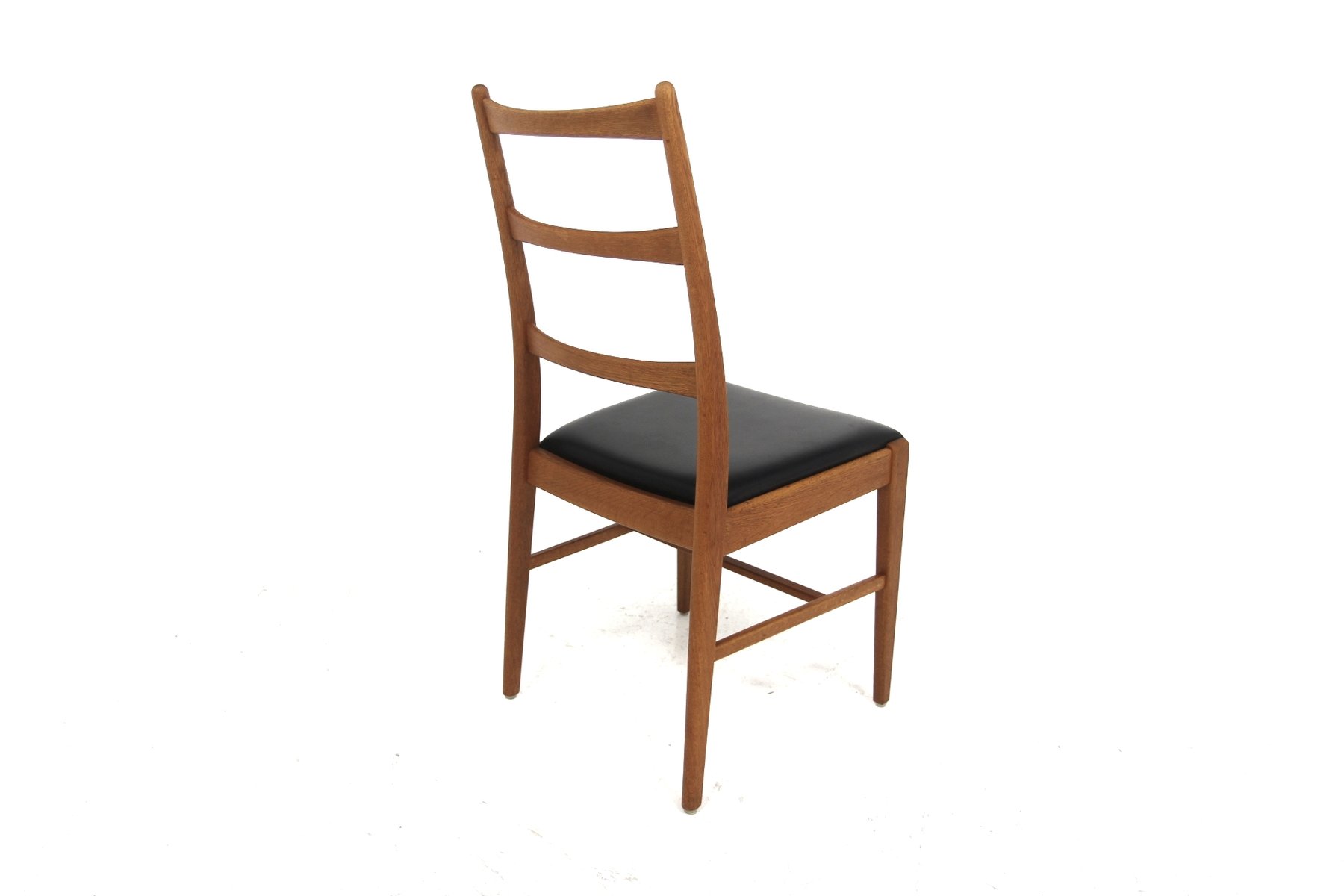 Skandinavische Stühle aus Eiche, 1960, 4 . Set bei Pamono kaufen