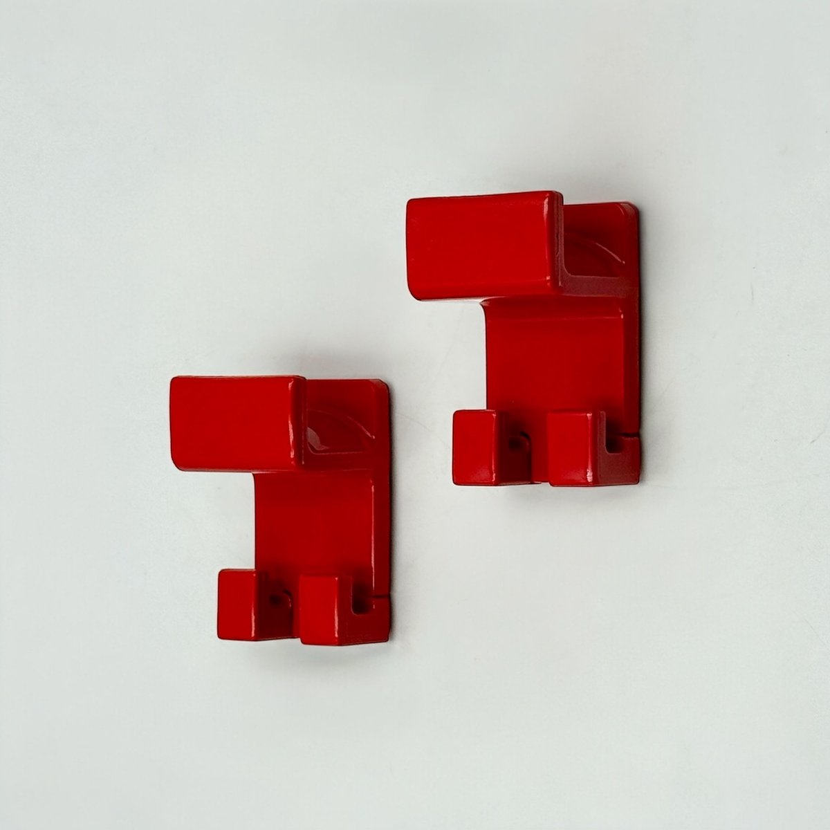 Red Wall Hooks by Makio Hasuike for Gedy, 1970s, Set of 2 for sale at ...