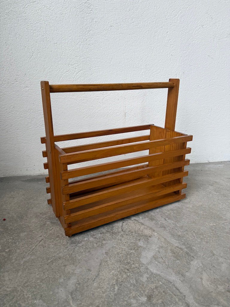 Constructivist Pine Magazine Rack, 1950s for sale at Pamono