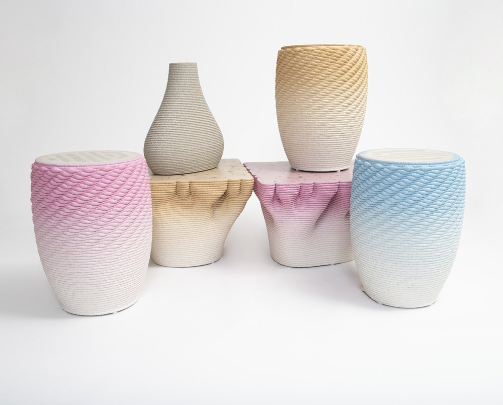 Paramorph Table in Pink by Philipp Aduatz for sale at Pamono