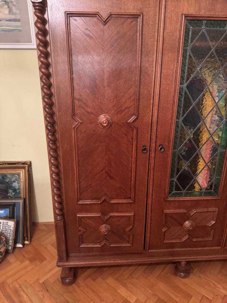 Spanish Style Oak Wardrobe, Early 20th Century for sale at Pamono