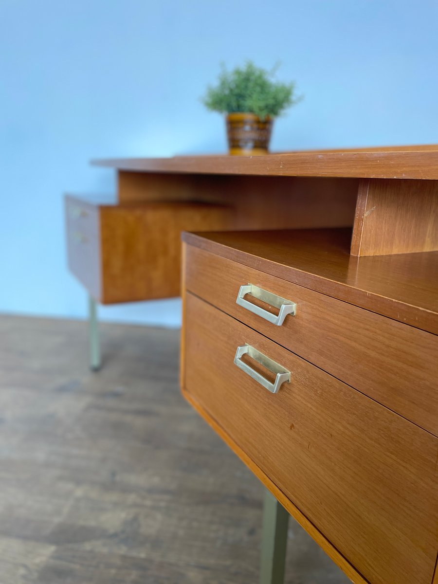 Mid-Century Modern British Limba Desk by Leslie Dandy for G-Plan, 1960s ...
