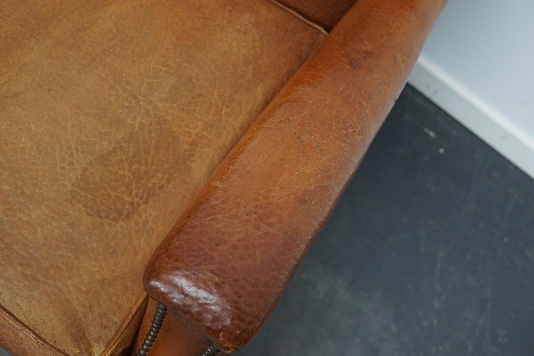 Fauteuil Club Vintage en Cuir Cognac, France, 1940s en vente sur Pamono