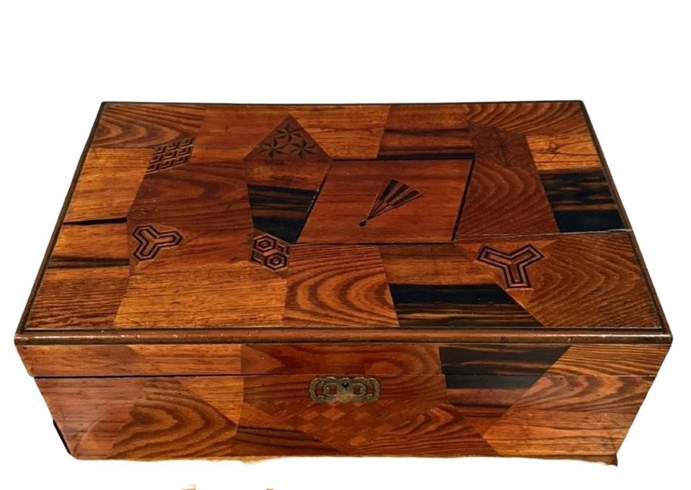 Japanese Marquetry Travel Secretaire, 1800s for sale at Pamono