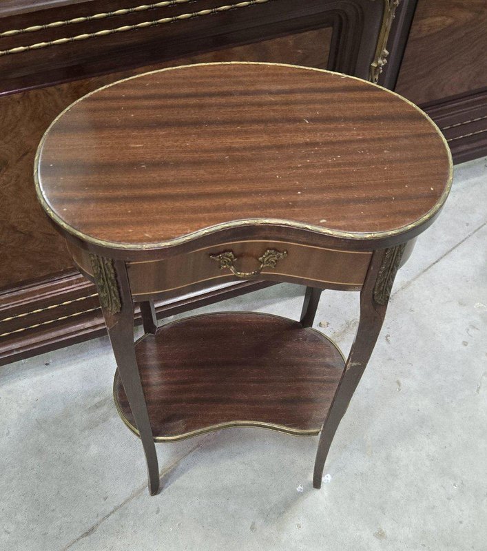 Louis XV Style Ceremonial Kidney Table for sale at Pamono