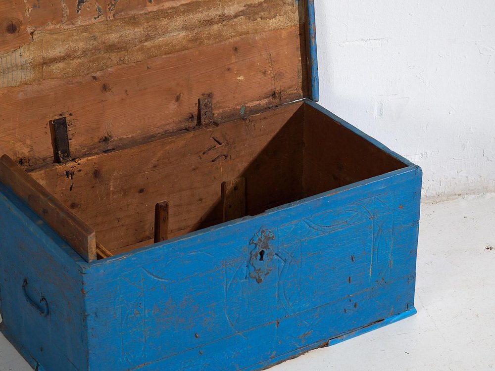 Antique Blue Chest, 1920s for sale at Pamono