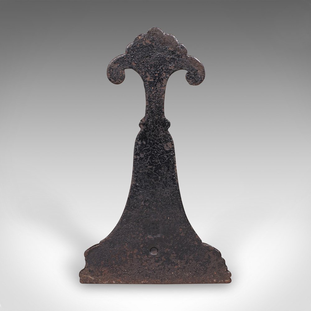 English Victorian Cast Iron Door Porter, 1860s for sale at Pamono