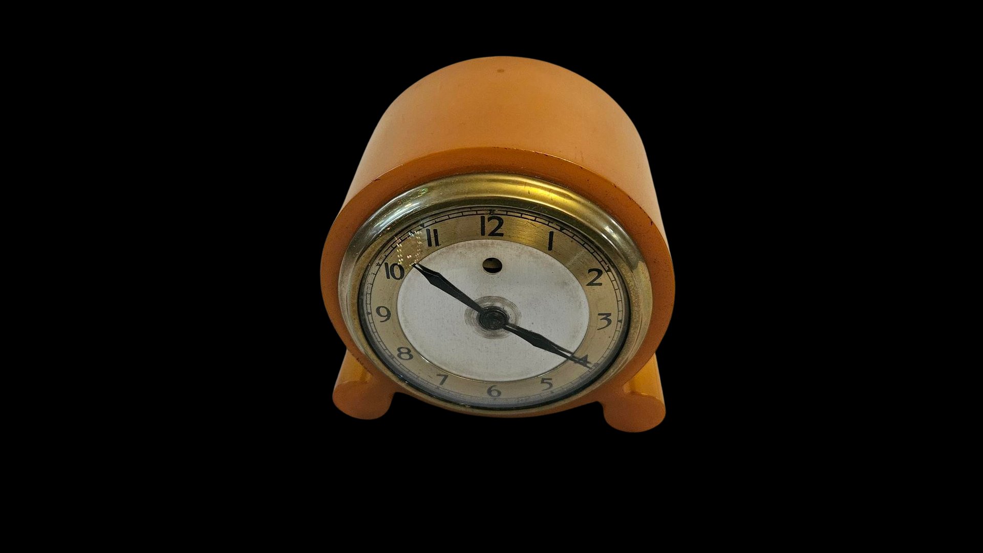Art Deco Amber Phenolic Bakelite Clock, 1930s for sale at Pamono