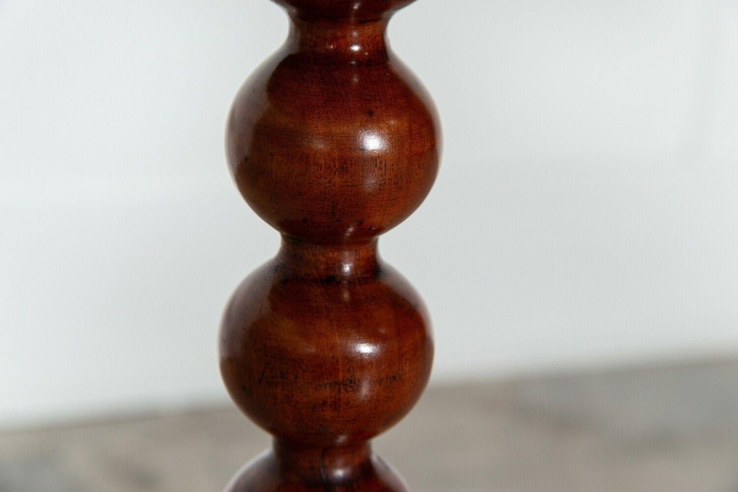 Antique Irish Cherry Bobbin Tea Side Table, 1780 for sale at Pamono