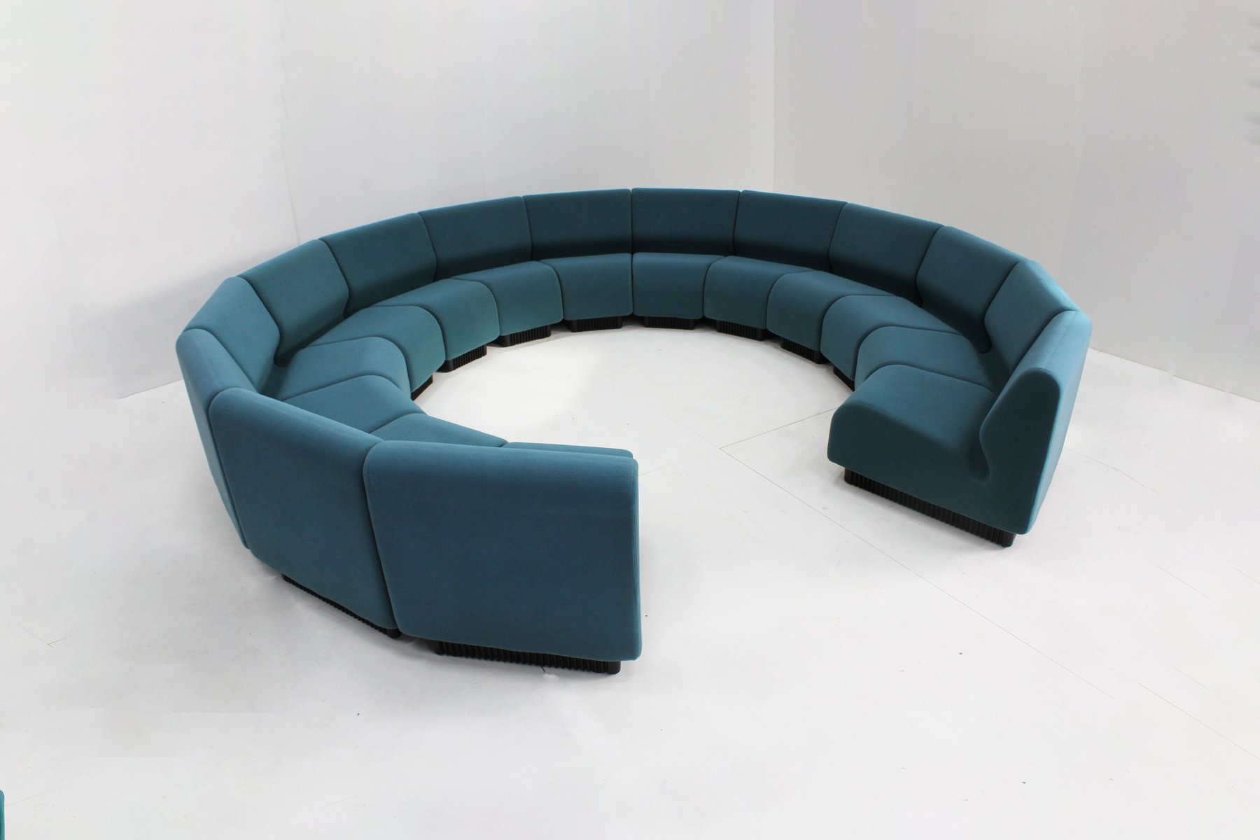 Large Vintage Round Modular Sofa by Don Chadwick for Herman Miller, 1990s, Set of 14 for sale at ...