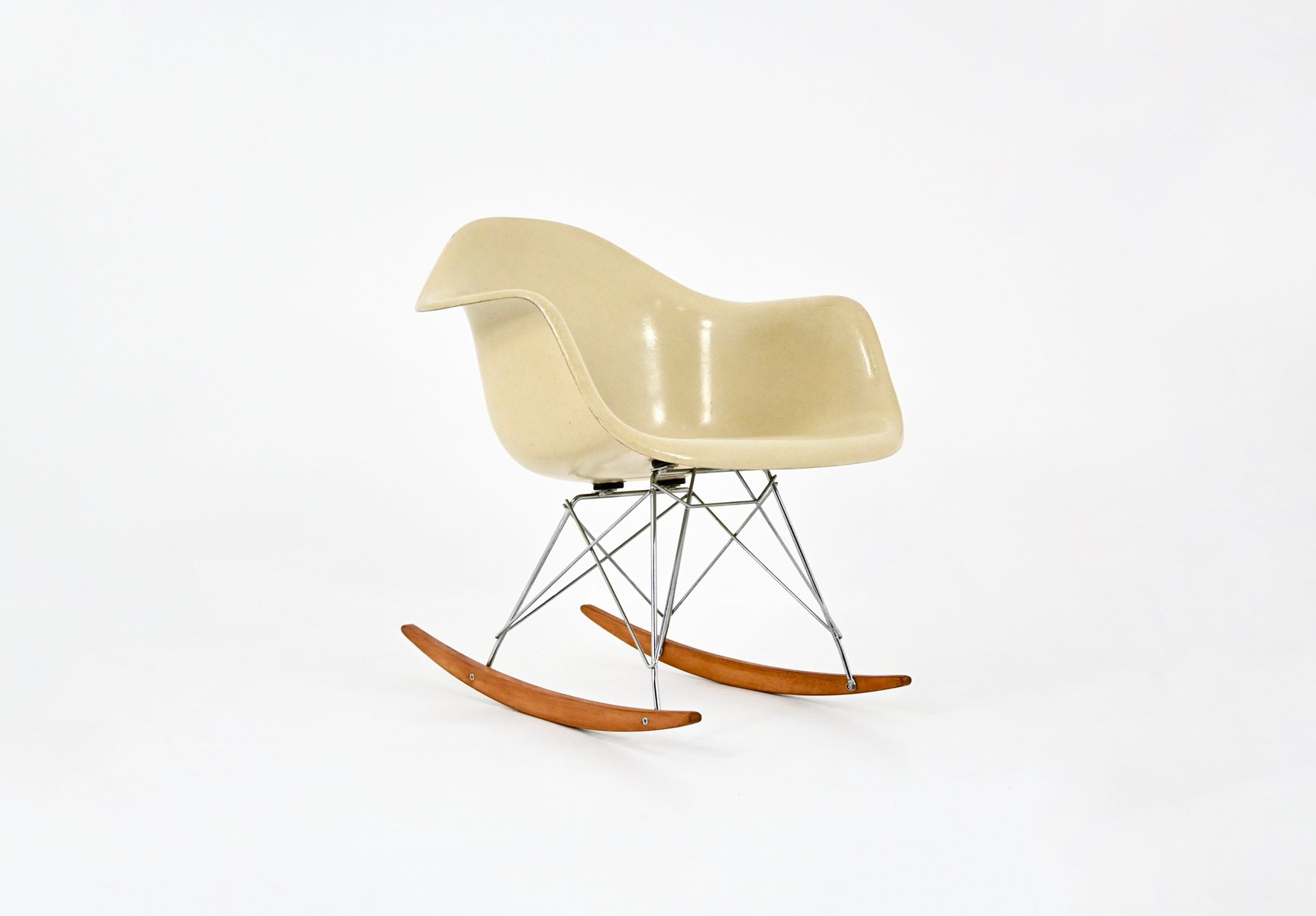 RAR Rocking Chair by Charles & Ray Eames for Herman Miller, 1960s for ...