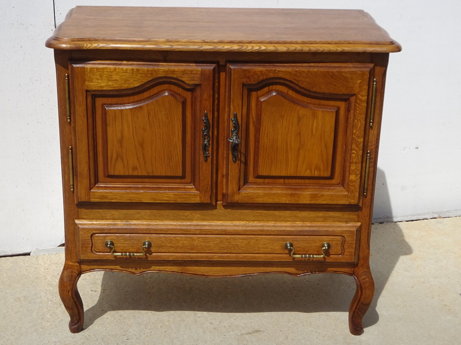 Small Light Oak Buffet, 1980s for sale at Pamono