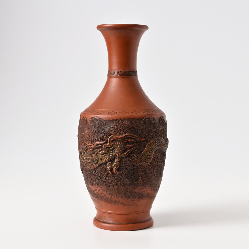 Japanese Red Clay Dragon Vase from Tokoname, 1920s for sale at Pamono