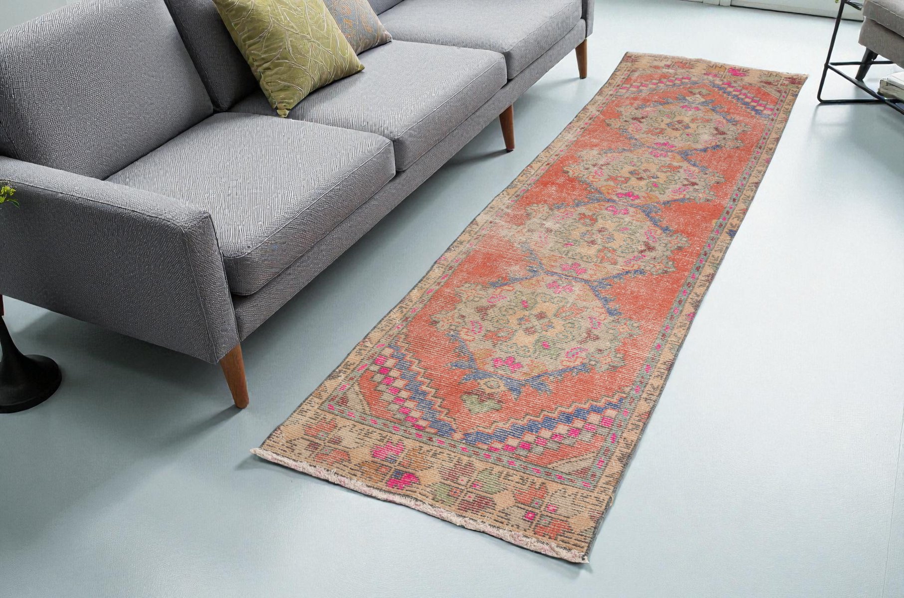 Turkish Hallway Runner, 1960s for sale at Pamono