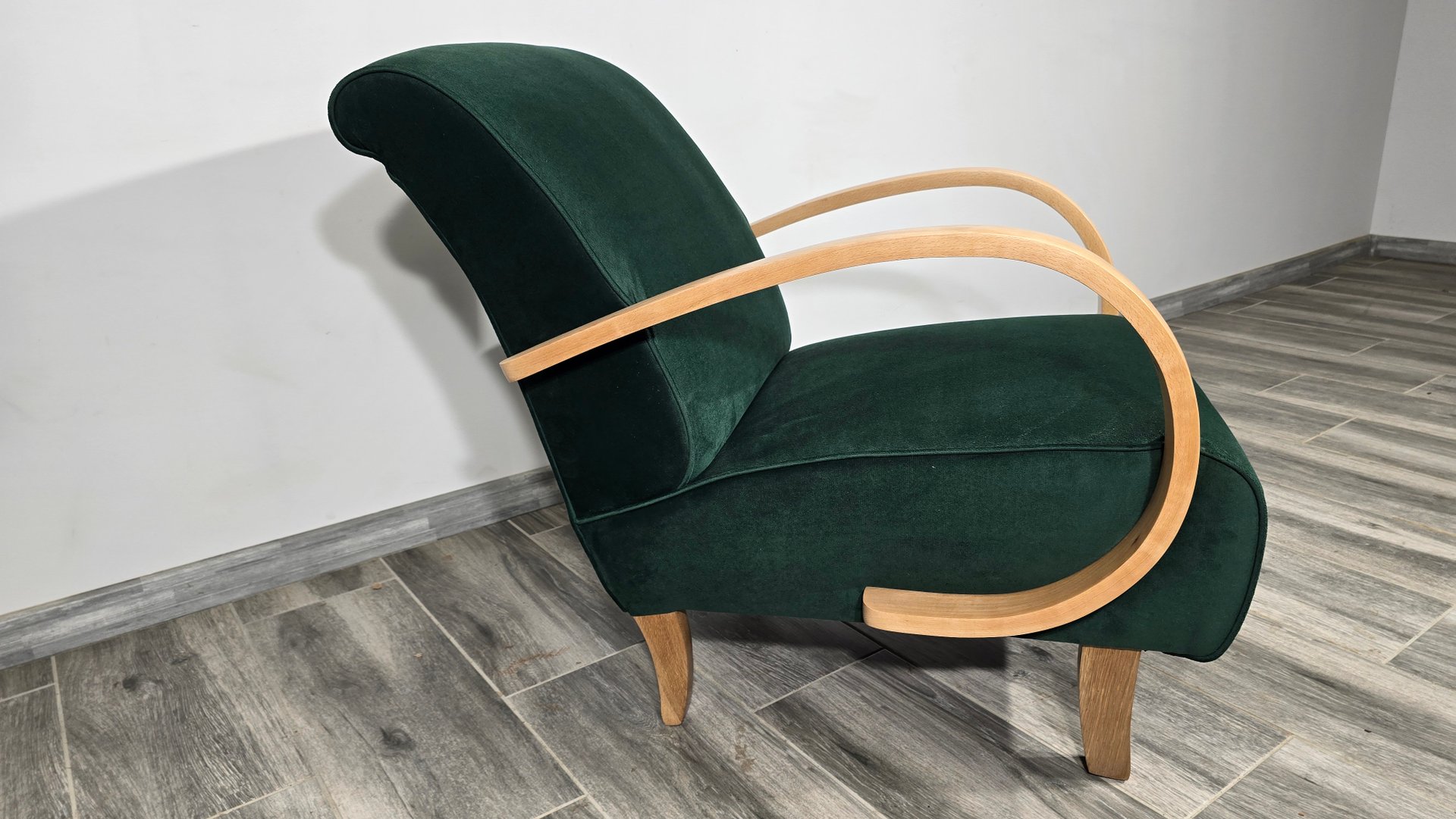 Art Deco Lounge Chair by Jindrich Halabala, 1940s for sale at Pamono