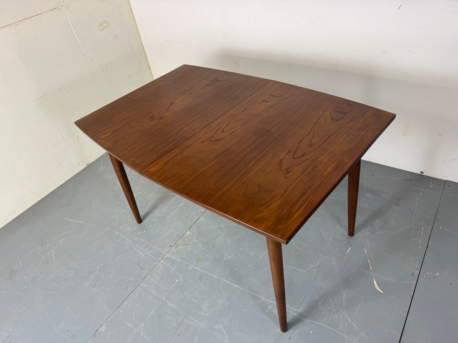 Vintage Danish Teak Extendable Dining Table, 1950s for sale at Pamono