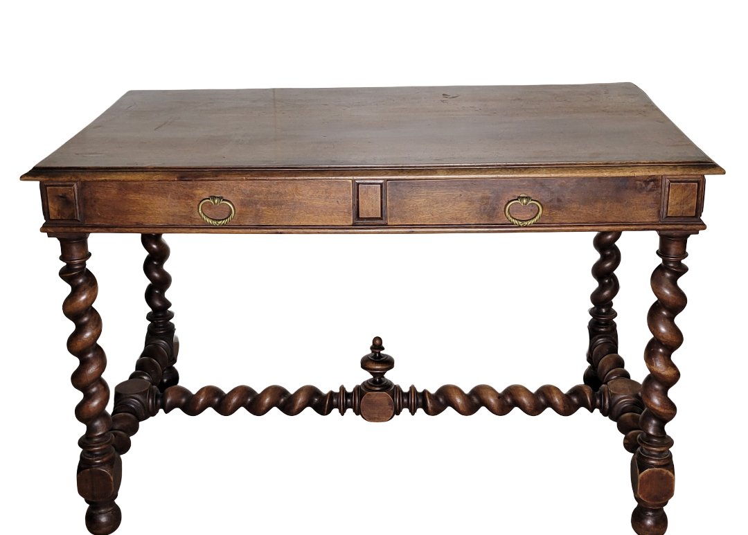 Louis XIII Style Center Desk in Walnut, 1850s for sale at Pamono