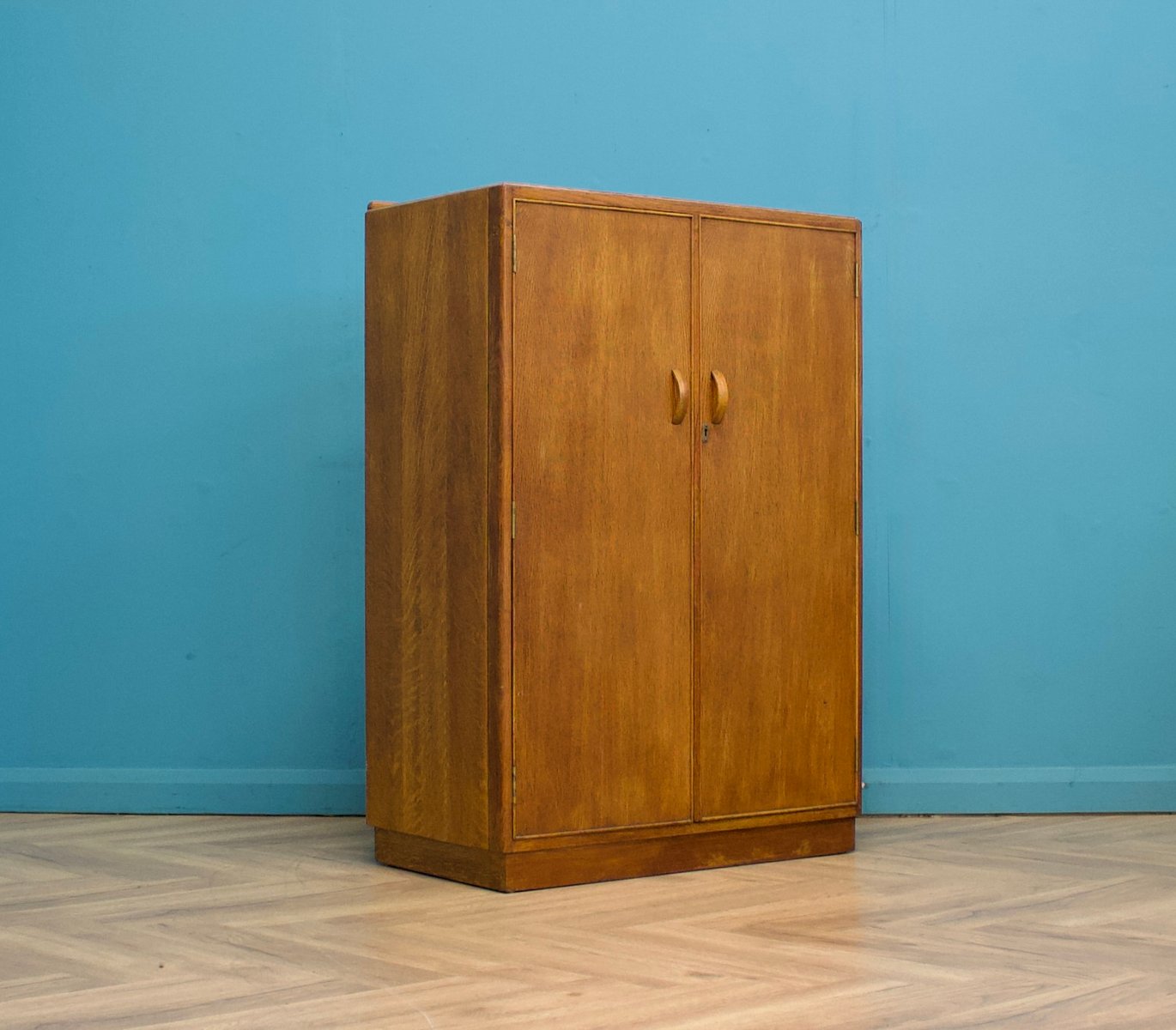 Art Deco Oak Compact Wardrobe from Austinsuite, 1950s for sale at Pamono