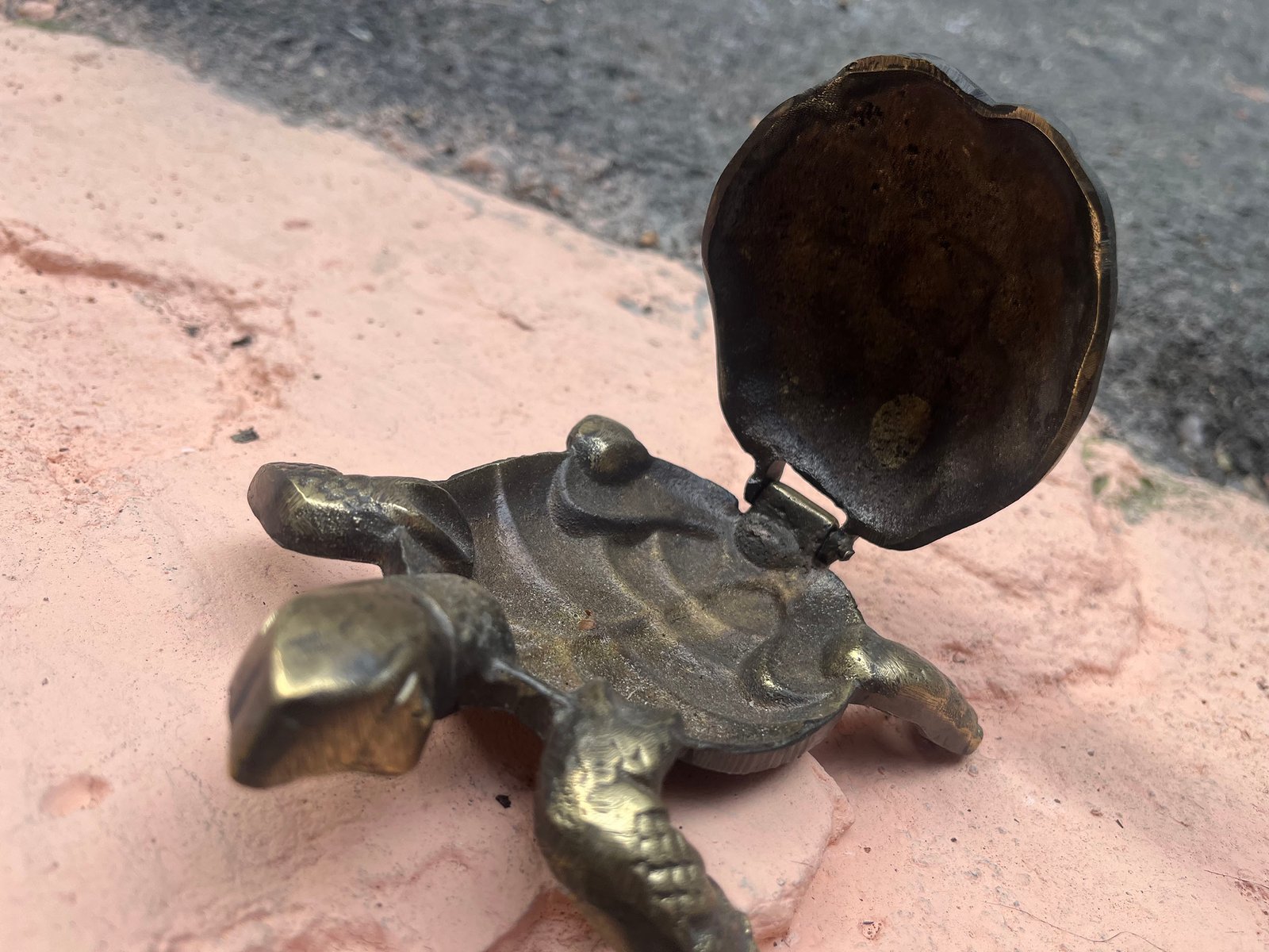 Brass Turtle Ashtray with Lid for sale at Pamono