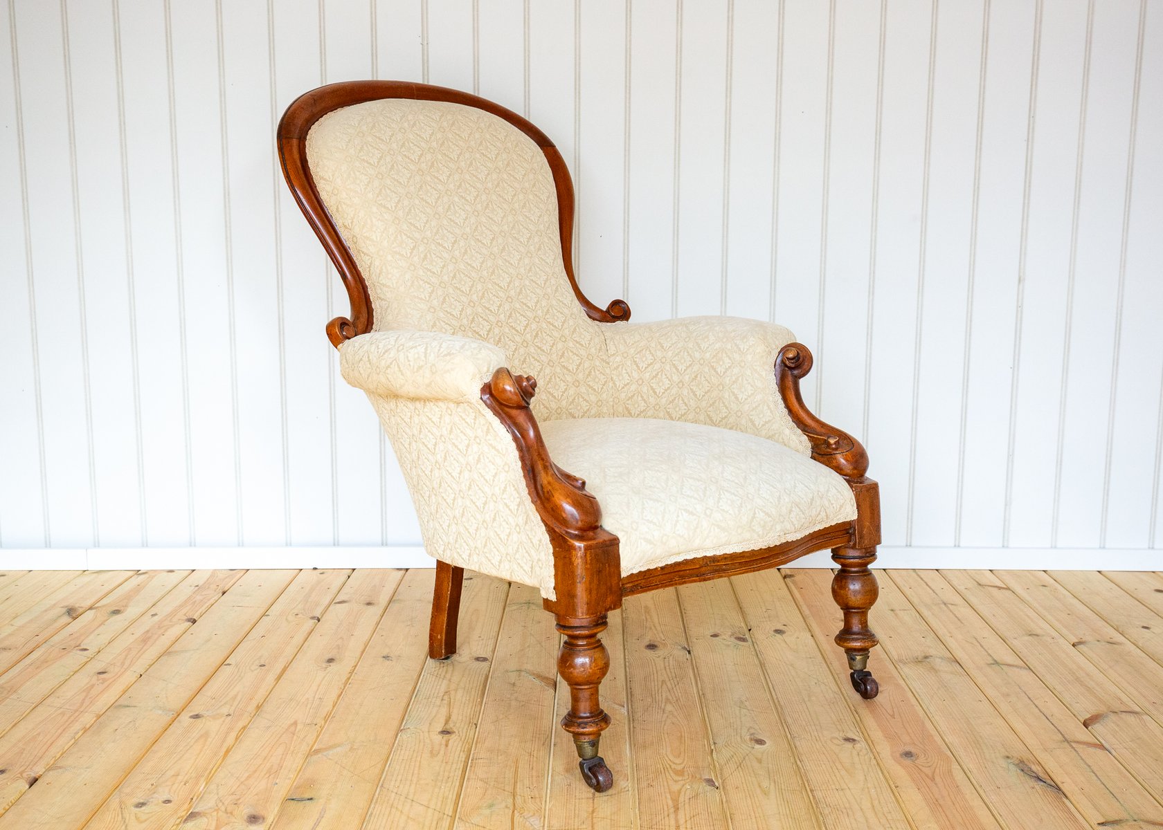 Antique Victorian English Walnut Armchair, 1880s for sale at Pamono