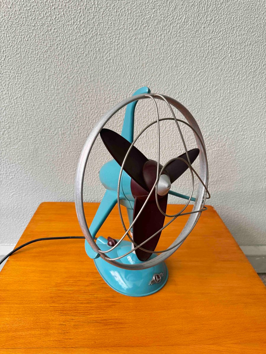 Vintage German Streamline Desk Fan by Luft, 1950s for sale at Pamono