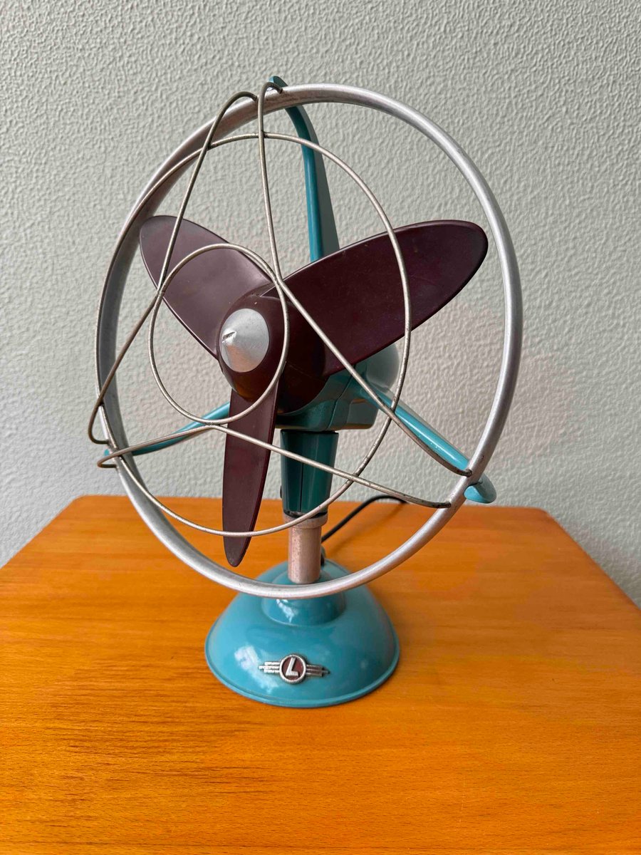 Vintage German Streamline Desk Fan by Luft, 1950s for sale at Pamono