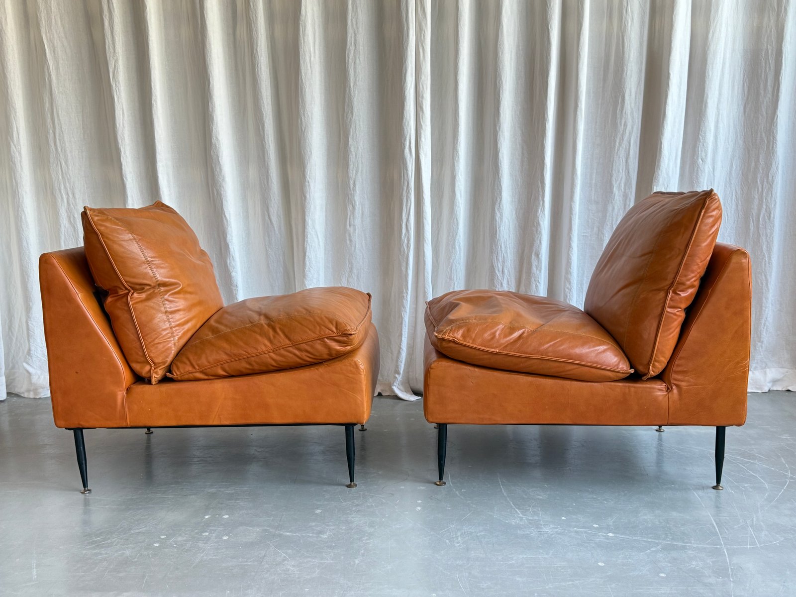 Mid-Century Modern Italian Leather Club Chairs by Afra & Tobia Scarpa for Molteni & C, 1970s for ...