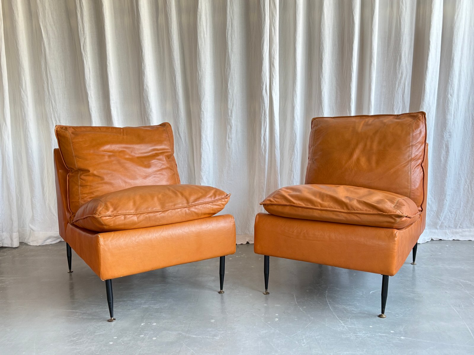 Mid-Century Modern Italian Leather Club Chairs by Afra & Tobia Scarpa for Molteni & C, 1970s for ...