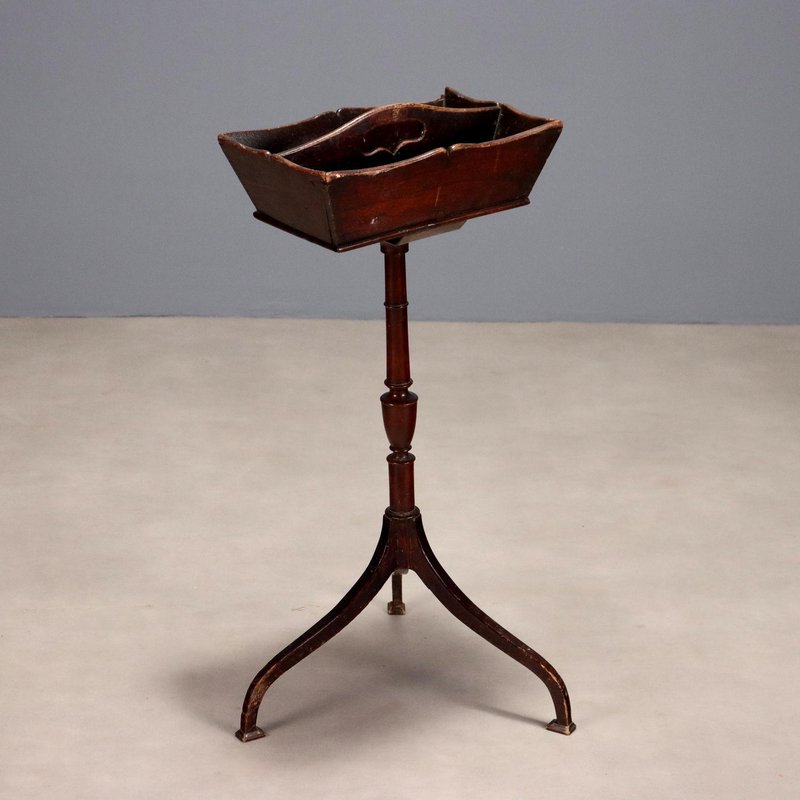 Mahogany Valet Stand, Late 1800s for sale at Pamono