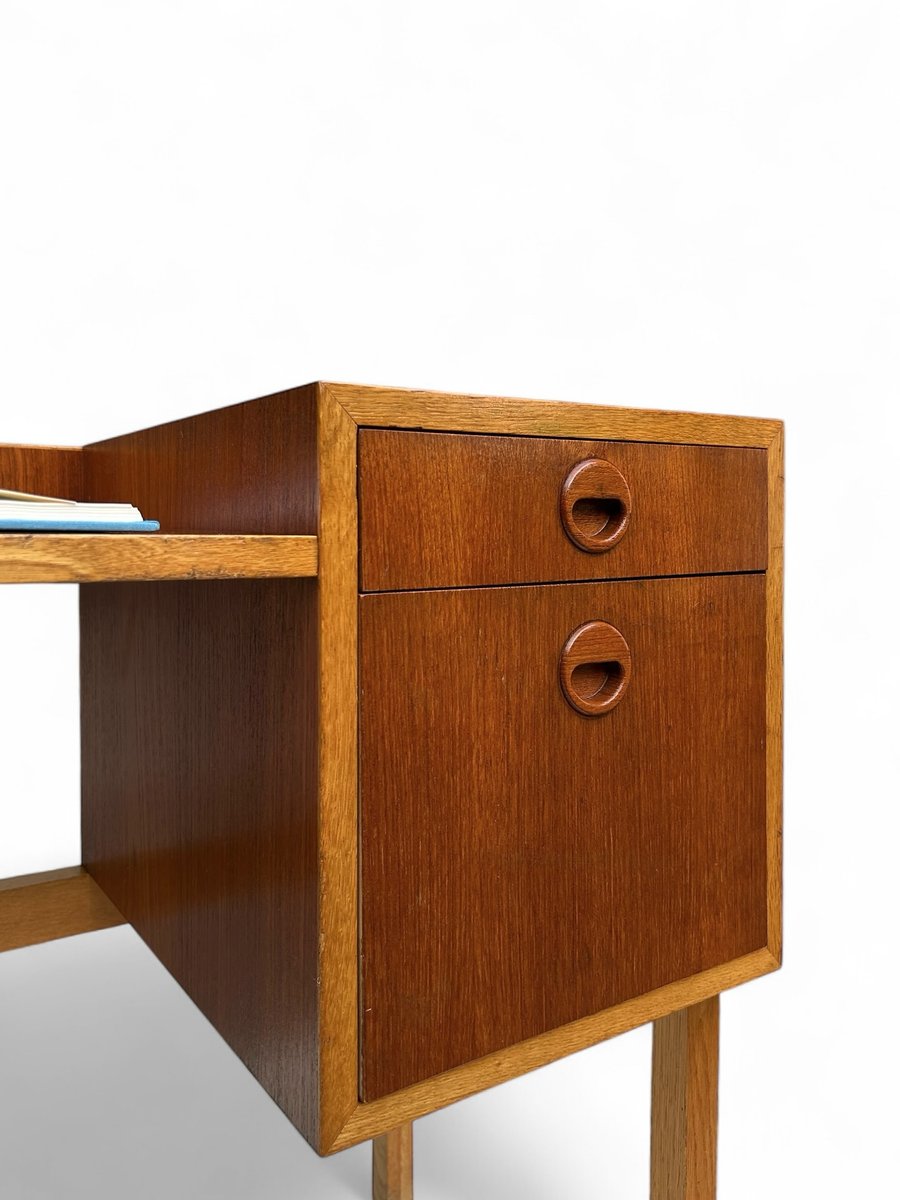 Scandinavian Style Dressing Table, 1960s for sale at Pamono