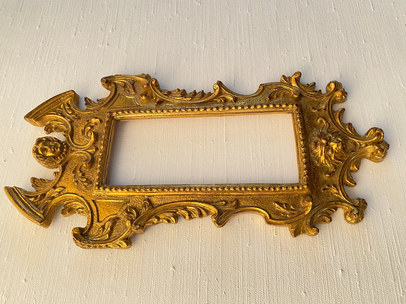 Vintage Italian Baroque Gilded Wood Frame, 1920s for sale at Pamono