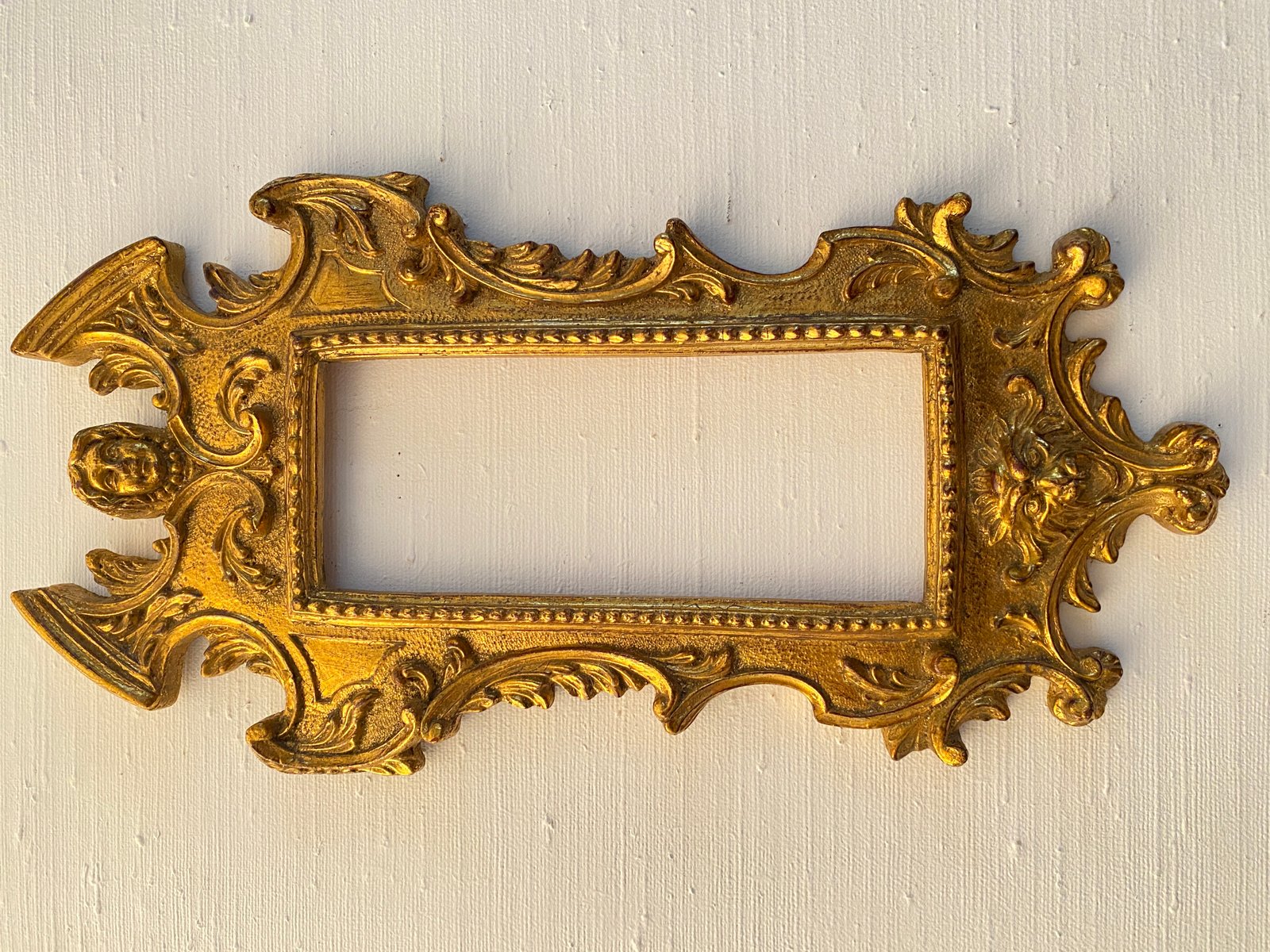 Vintage Italian Baroque Gilded Wood Frame, 1920s for sale at Pamono