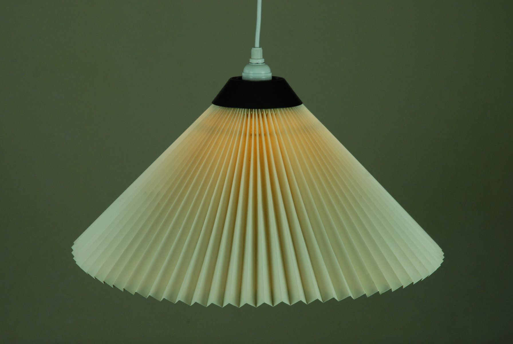 Lampe à Suspension Modèle 12 Ø50 par Tage Klint pour Le Klint, 1980s en ...