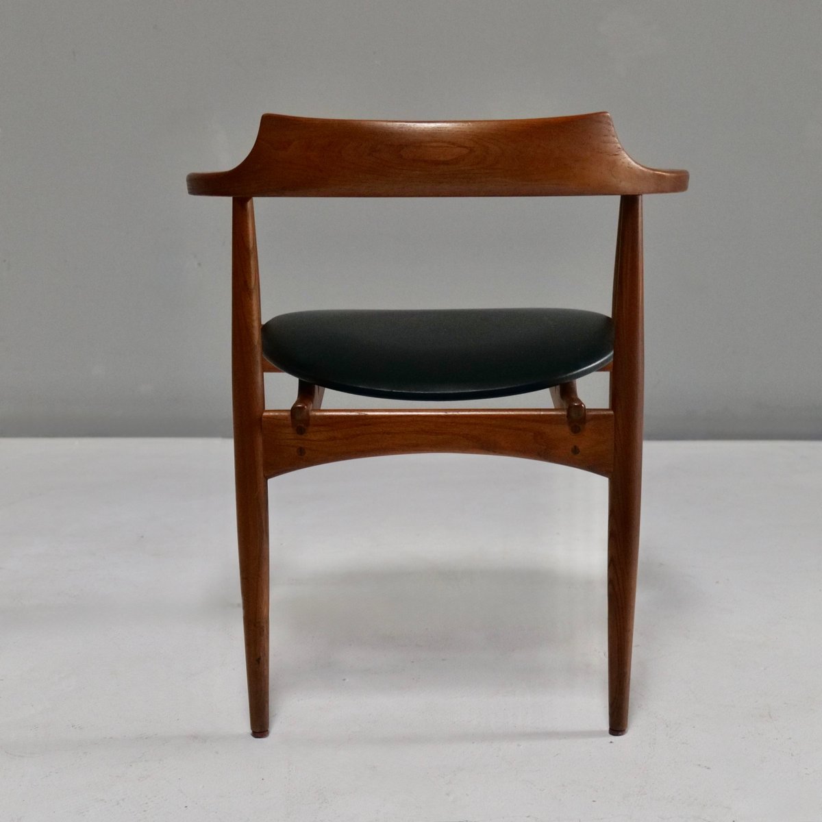 ST 750 Oval Chairs by Arne Wahl Iversen for Niels Eilersen, 1960s, Set ...