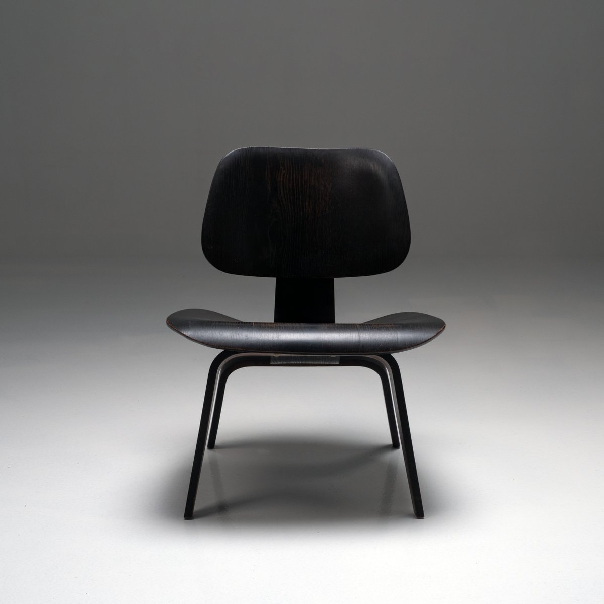 LCW Lounge Chair by Charles & Ray Eames for Herman Miller, 1950s for ...