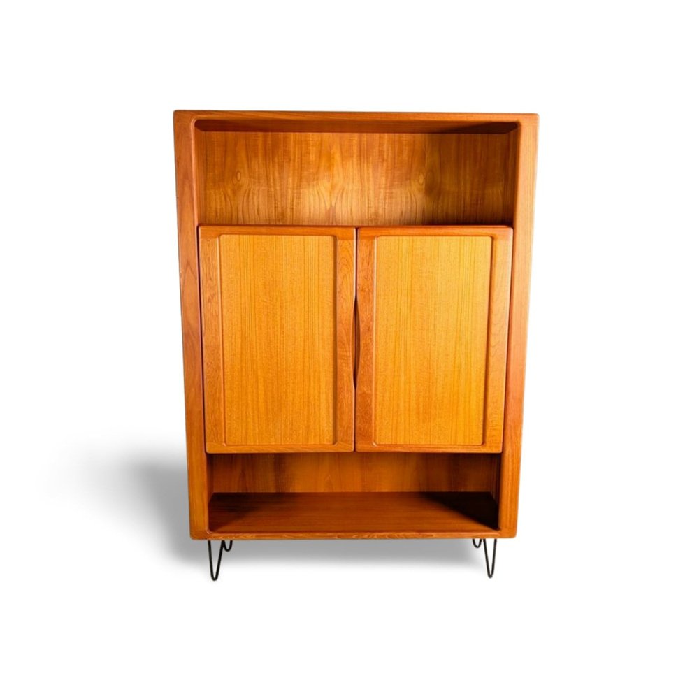 Mid-Century Danish Teak Bookcase for sale at Pamono
