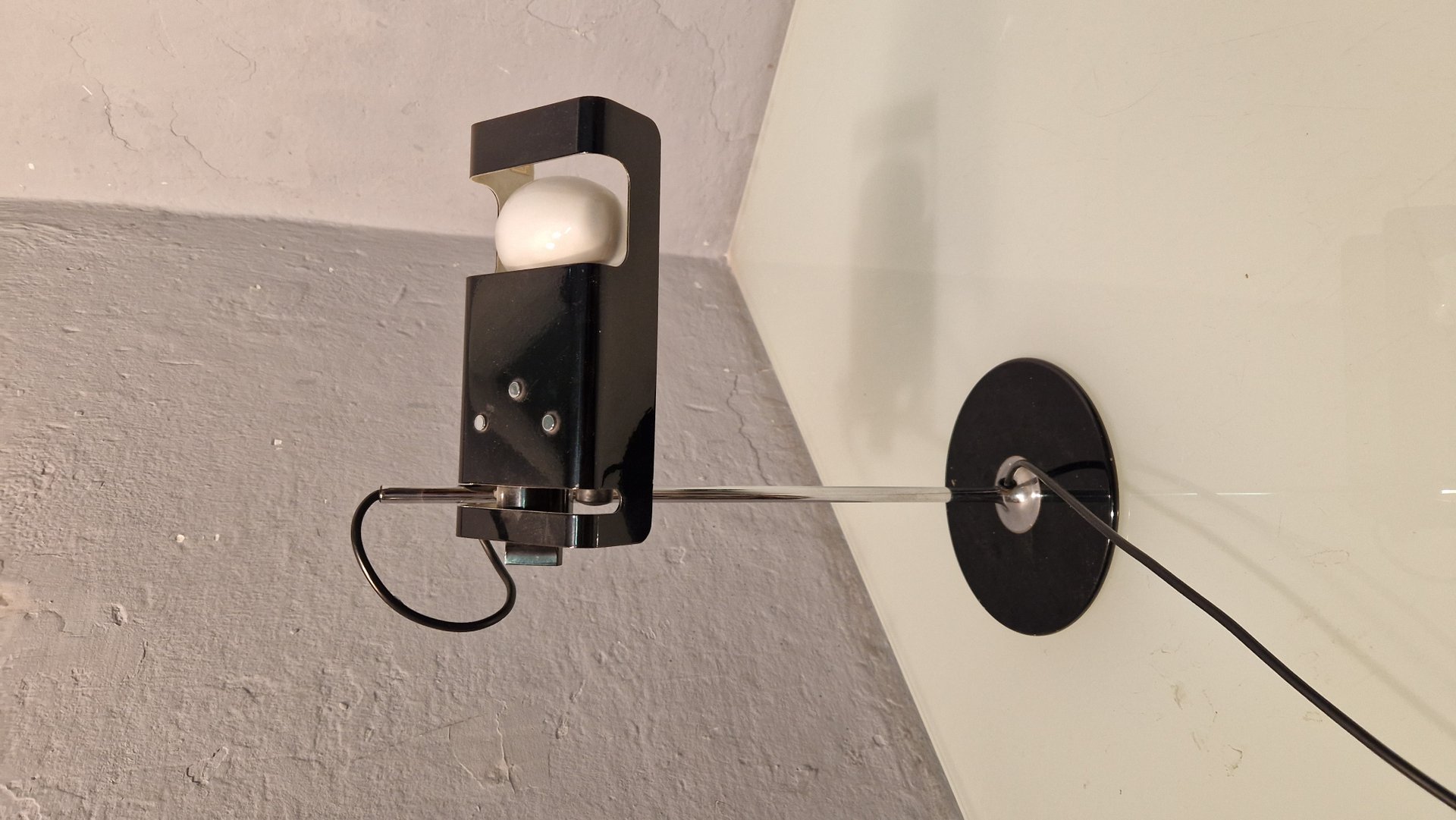 Black Spider Table Lamp by Joe Colombo for Oluce, 1970s for sale at Pamono